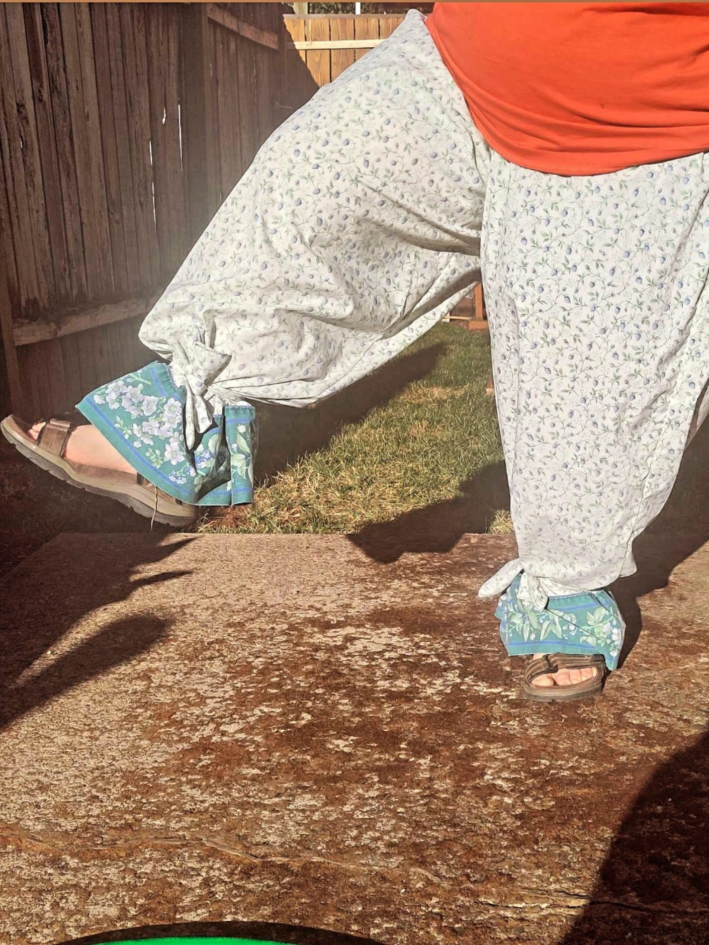 The Bloomer Tie Trousers Pattern PDF - Sizes XS-5XL – AFRAYED Upcycling